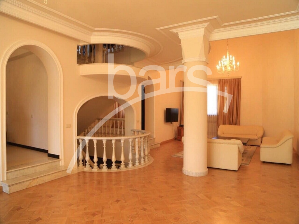 Standard - House - Arinj/Arinj 17th street